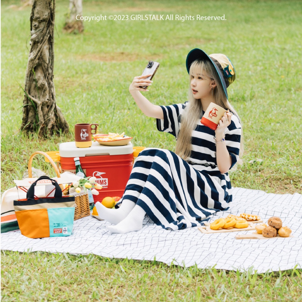 CHUMS陪妳夏日野餐！Outdoor服飾配件輕鬆搭出可愛繽紛的野餐風格