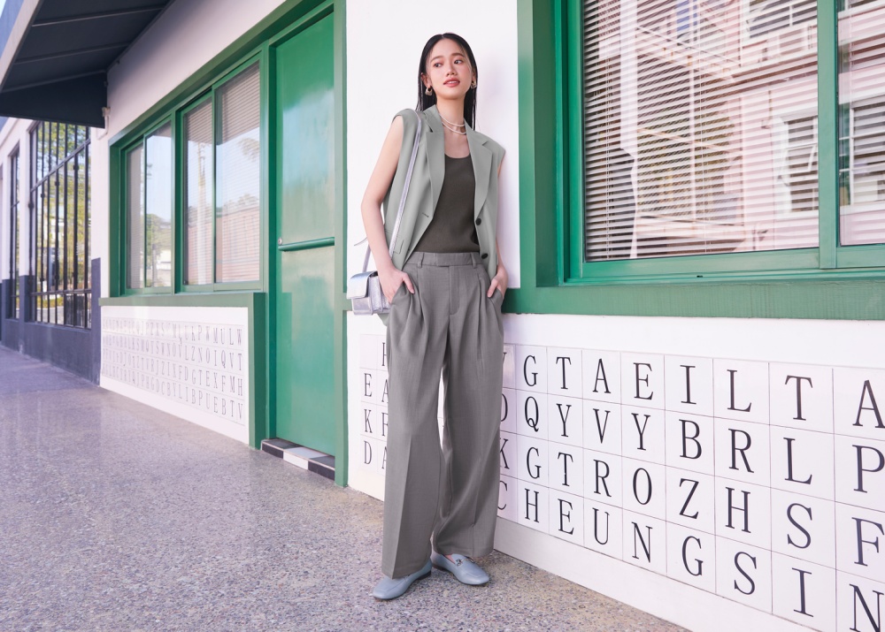 GU全新「低腰褲」系列登場，Y2K復古風、獨特剪裁修飾腿型超有感