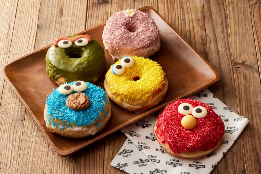 Elmo甜甜圈要吃！全球唯一《芝麻街》官方商店就在日本，結合美式