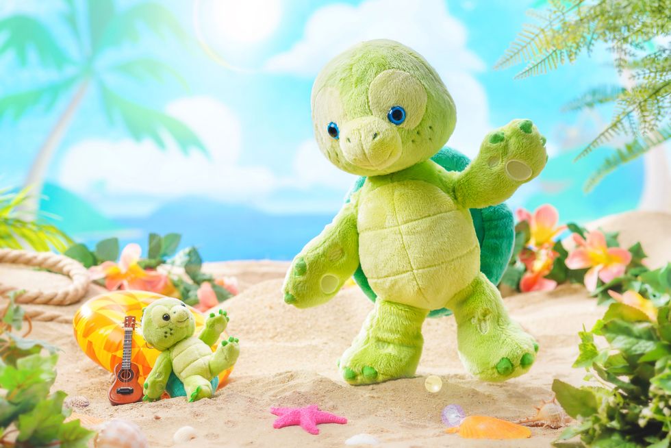 達菲新朋友’Olu Mel萌爆登場！香港迪士尼全新5款「’Olu Mel」周邊必收，圓滾滾大頭髮箍讓你一次擁有Duffy Family～